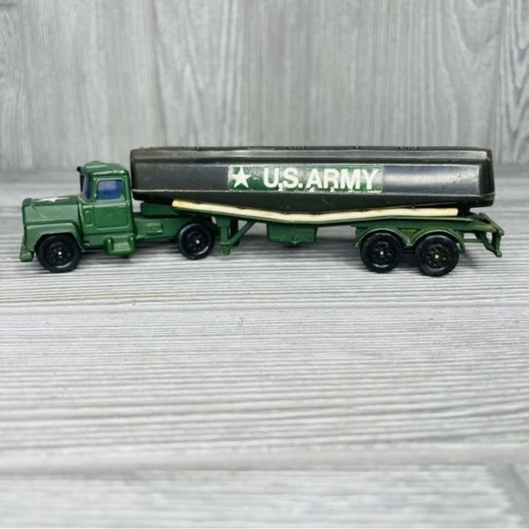 Toys | Vintage Trucks Mack Corgi Whizzwheels Tanker Matchbox 1973 Y13 ...